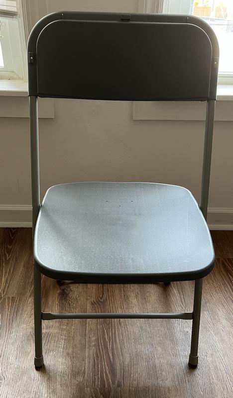 4 Pack Of Zia All-Weather, Extra Wide Contoured Plastic Folding Chairs ...