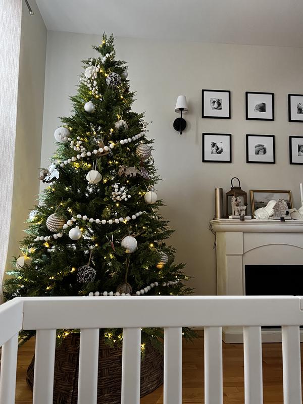 Best Choice Products Pre-Lit Cedar Cypress Christmas Tree w/Twinkling ...