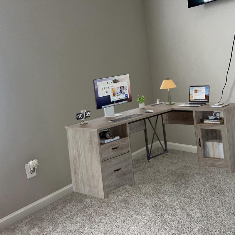 Bestier 62.91-in W Grey Farmhouse L-Shaped Desk Office Computer Desk ...