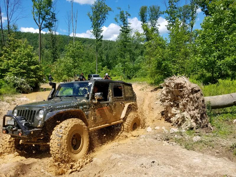 BFGoodrich Krawler T/A KX Tire - 35X13.50R15 114L