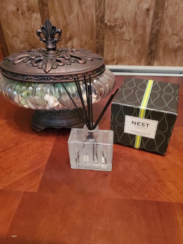 NEST New York NEST Fragrances Lemongrass and Ginger Reed Diffuser ...