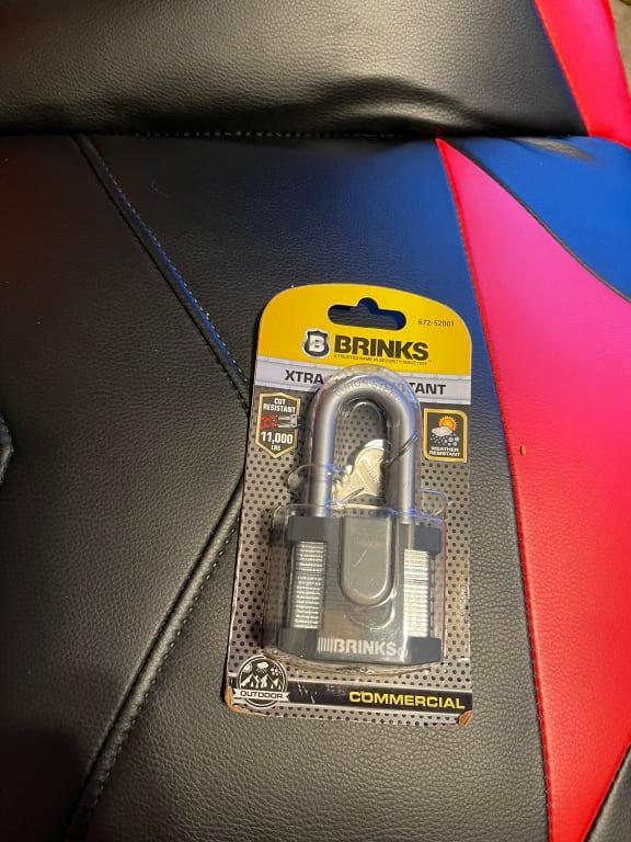 Brinks Commercial Keyed Alike Keyed Padlock, 2-1/4-in Wide x 2-in ...