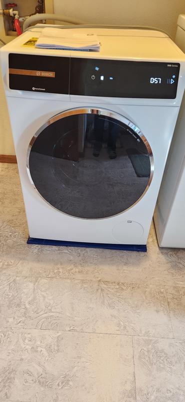 Bosch 500 Series 2.4-cu ft High Efficiency Stackable Smart Front-Load ...