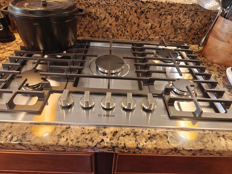 Bosch 500 Series 30-in 4 Burners Stainless Steel Gas Cooktop NGM5059UC ...