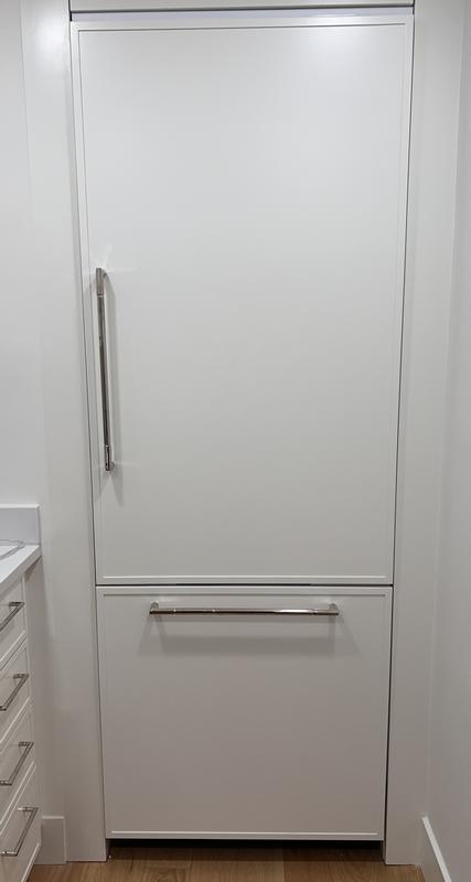 Bosch Benchmark Series 16-cu ft Counter-depth Built-In Bottom-Freezer ...