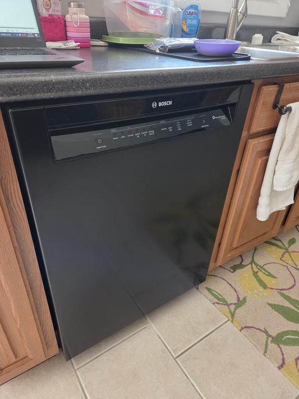 Bosch 100 Series 24-in Front Control Smart Built-In Dishwasher (Black ...
