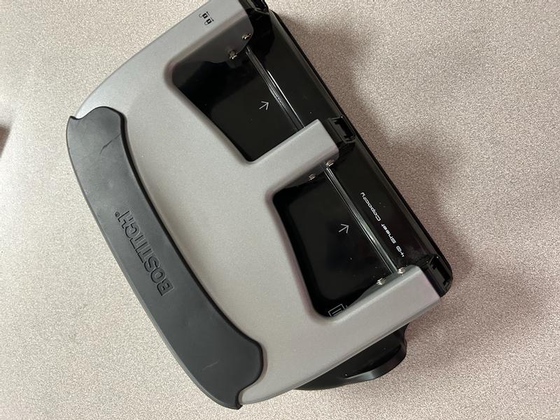 Bostitch 40 Sheet Ez Squeeze Three Hole Punch 9 32 Holes Black silver ...
