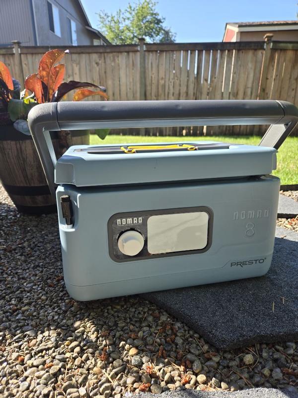 Presto 06019 8 Qt Nomad Portable Electric Slow Cooker, Locking Lid ...