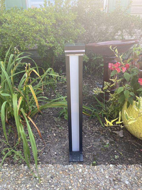 Gama Sonic 2-Pack Sentry 60-Lumen 1.2-Watt Black Solar LED Outdoor Path ...
