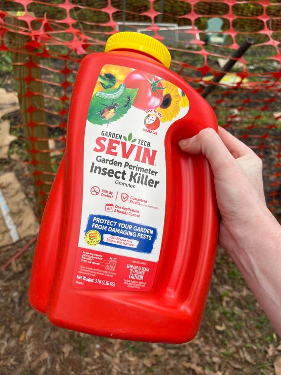 Sevin 3-lb Garden Perimeter Insect Killer 1349901081 at Lowes.com