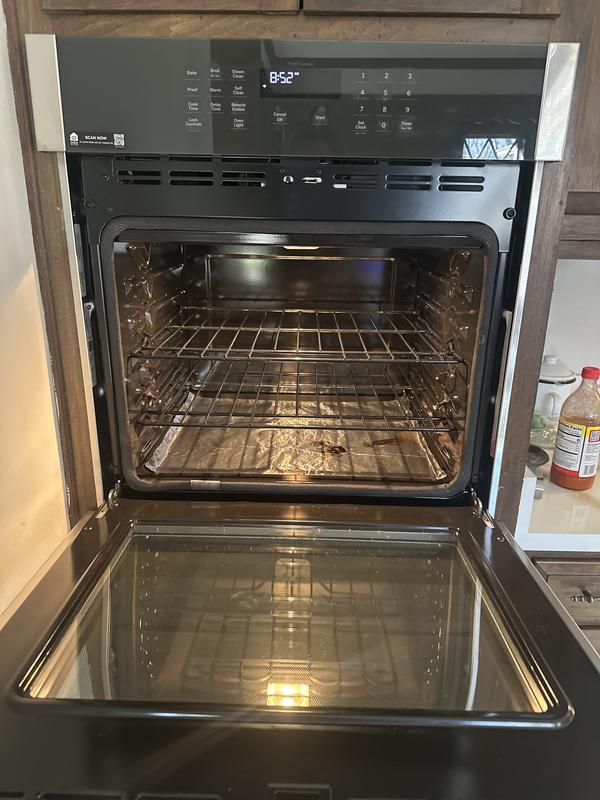 GE 27-in Smart Single Electric Wall Oven Self-cleaning (Stainless Steel ...