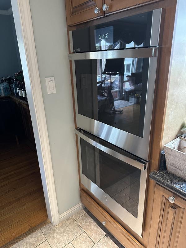 GE Profile 27-in Smart Double Electric Wall Oven Single-fan European ...