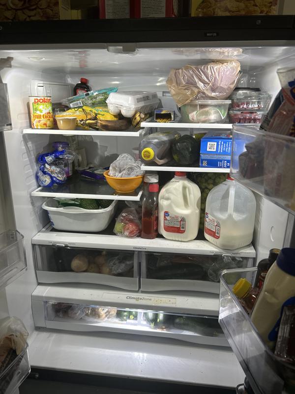 GE 27.8-cu ft French Door Refrigerator with Ice Maker, Water and Ice ...