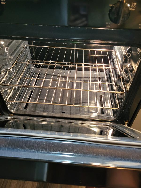GE 30-in 4 Burners 4.8-cu ft Freestanding Natural Gas Range (White ...