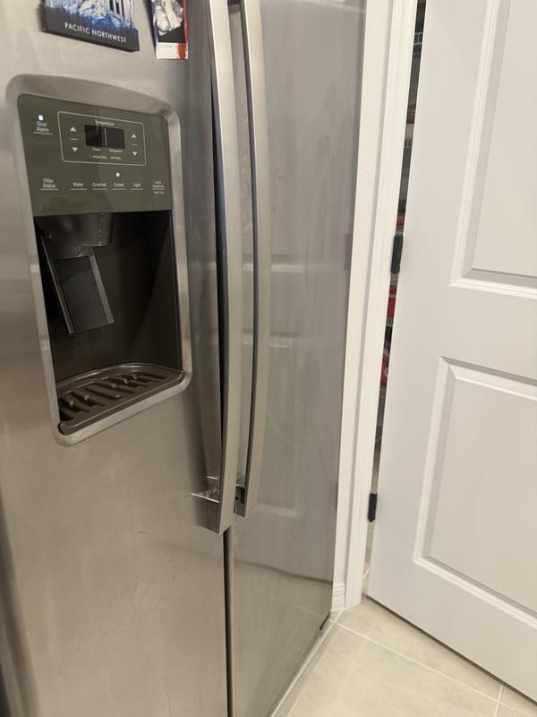 GE 21.9-cu ft Counter-depth Side-by-Side Refrigerator with Ice Maker ...