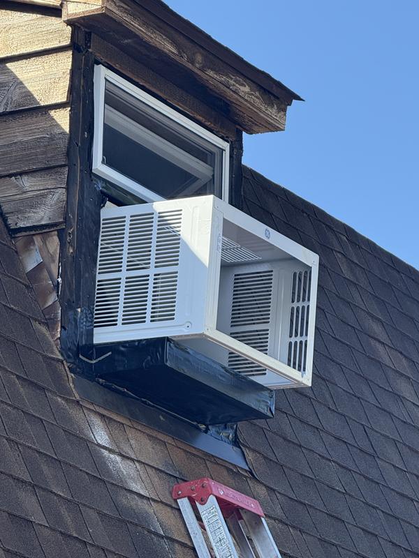 GE Extra Large Room Window Air Conditioner with Heater, Remote Included ...