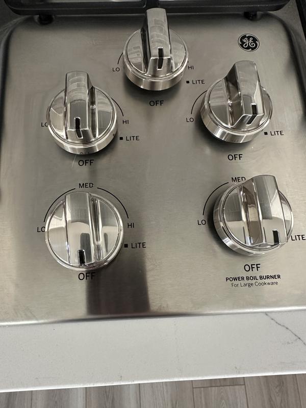 GE 36-in 5 Burners Black Gas Cooktop JGP3036DLBB at Lowes.com