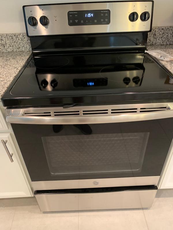 GE Appliances JB625RKSS 30" Freestanding Electric Range - Stainless Steel