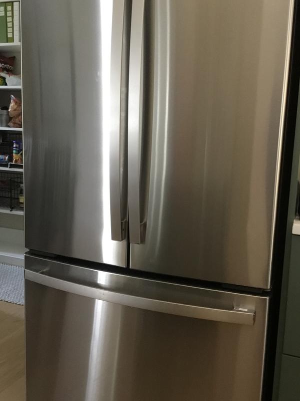 GE Profile Counter-depth 23.1-cu ft French Door Refrigerator with Ice ...