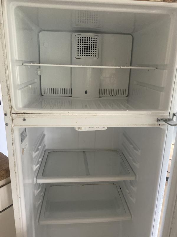 GE 17.5-cu ft Top-Freezer Refrigerator (White) at Lowes.com