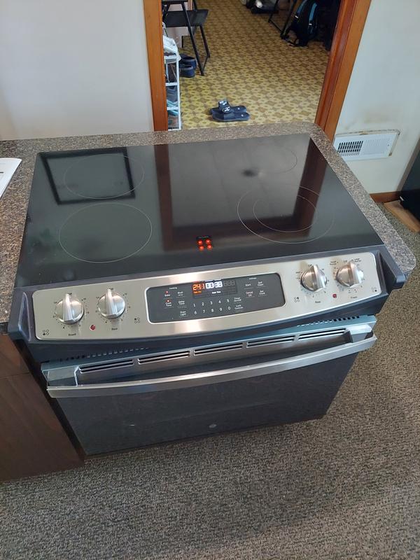 GE 30-in Glass Top 4 Burners 4.4-cu ft Self-Cleaning Drop-In Electric ...