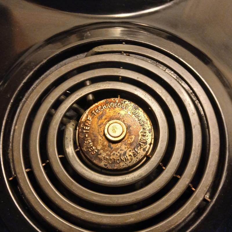 GE 30-in 4 Burners 5-cu ft Freestanding Electric Range (White ...