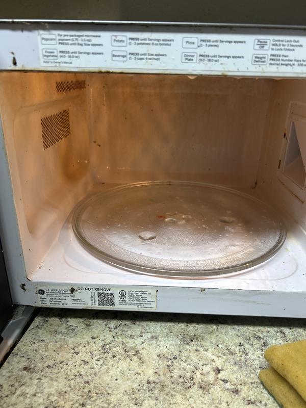 GE 1.1-cu ft Medium 950-Watt Countertop Microwave (Stainless Steel ...