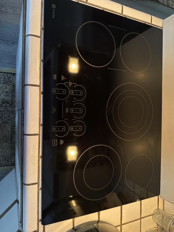 GE Profile 30-in 5 Burners Smooth Surface (Radiant) Black Smart ...