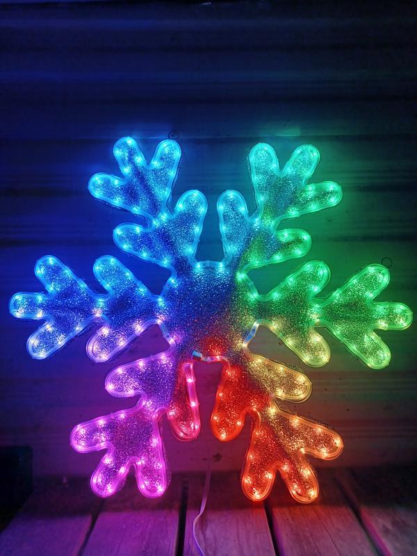 GE 30-in Hanging Snowflake Hanging decoration with Multicolor LED ...