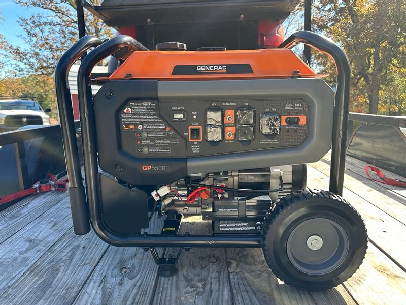 Generac 12500 / 9500 -Watt Gasoline/Liquid propane/Natural gas Tri fuel ...