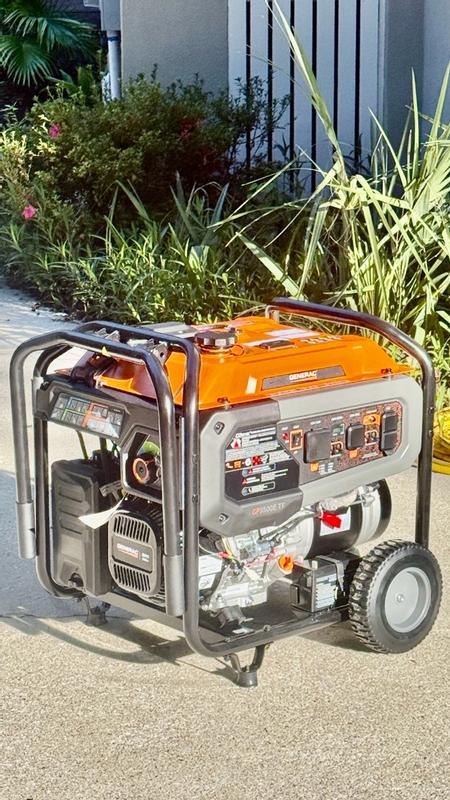 Generac 10,000/8,500-Watt Gasoline Powered XT8500EfI-OL Portable ...