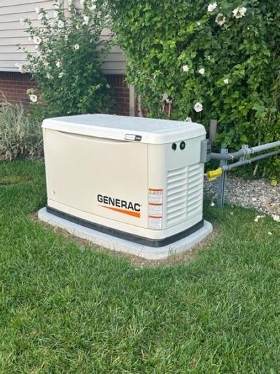 Generac 24,000-Watt Dual-Fuel Guardian Whole Home Standby Generator ...