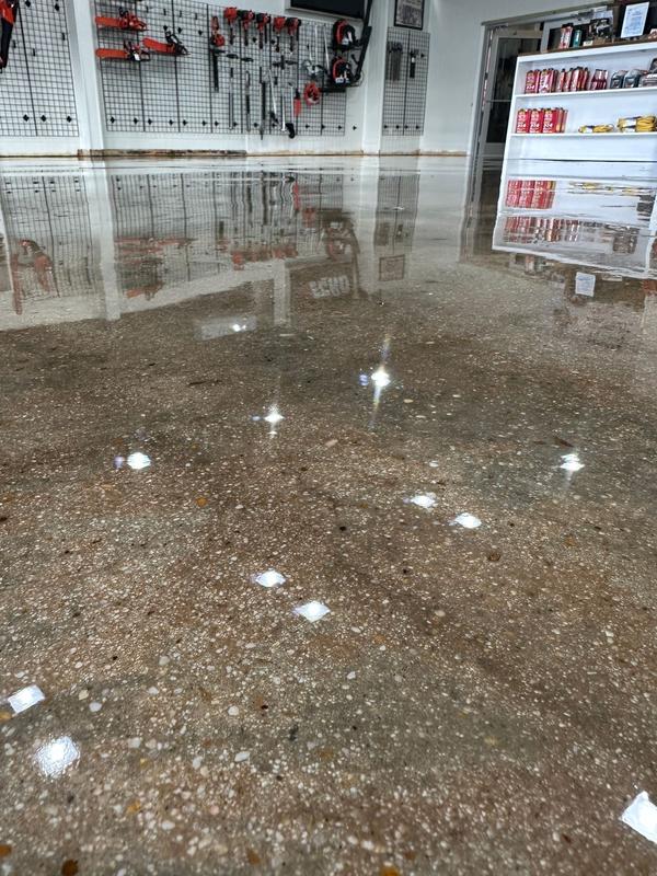 Ghostshield 2-part Clear Gloss Concrete and Garage Floor Paint (3 ...