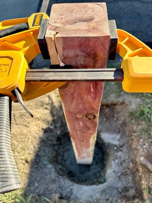 Architectural Mailboxes Cedar Drive-in metal stake Brown Wood Flat ...