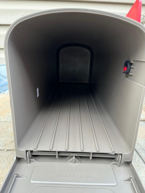 Architectural Mailboxes Ground Mount Brown Plastic Standard Mailbox ...