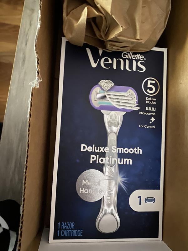 Customer Reviews: Gillette® Venus Platinum Extra Smooth Women's Razor ...