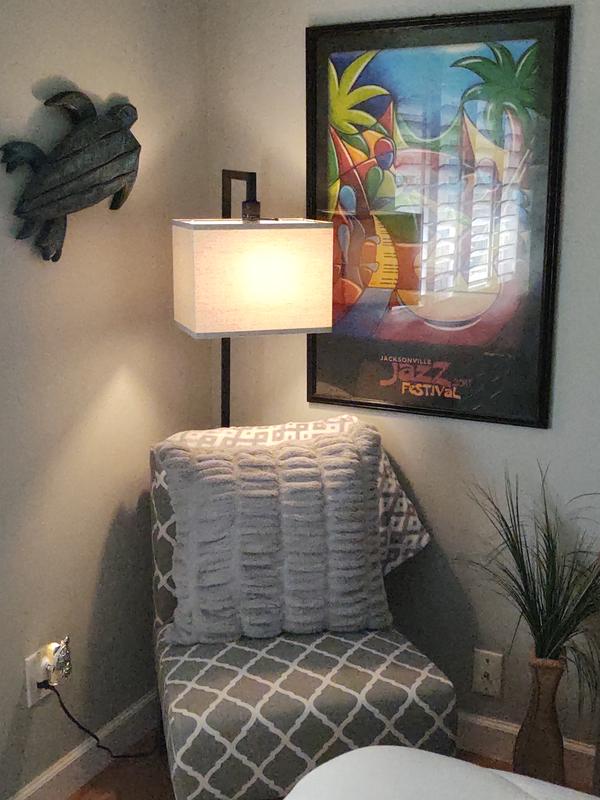 Globe Electric 60-in Matte Black Arc Floor Lamp 91006649 at Lowes.com