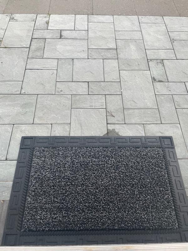 GrassWorx 2-ft x 3-ft Flint Plastic Rectangular Outdoor Door Mat ...