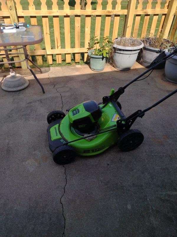 Shop Greenworks 80V Mow & Maintain Bundle at Lowes.com