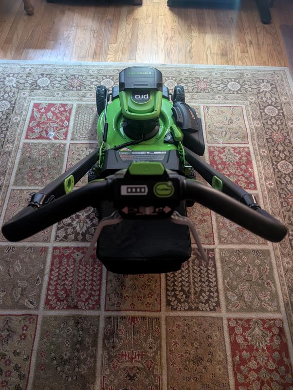 Greenworks Pro 60V 22 in. Brushless Cordless Battery Walk-Behind Self ...