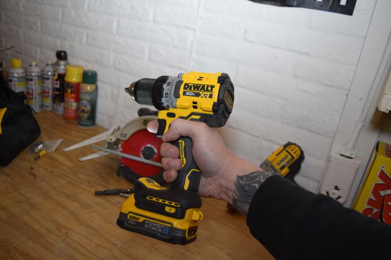 DEWALT XR 20-volt Max 1/2-in Keyless Brushless Cordless Drill (2 ...
