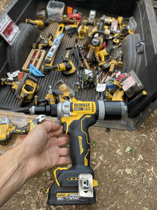 DEWALT 20V 1-4/In Rivet Tool PS DCF414GE2 at Lowes.com