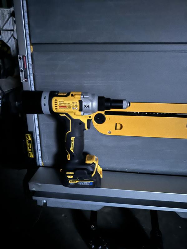 DEWALT 20V 1-4/In Rivet Tool PS DCF414GE2 at Lowes.com