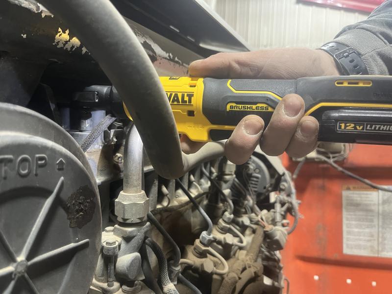 DEWALT XTREME 12-volt Max Variable Brushless 1/4-in Drive Cordless ...