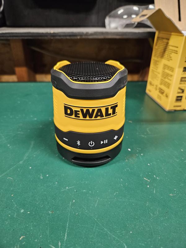 DEWALT 3-in Bluetooth Compatibility Indoor/Outdoor Portable Speaker ...