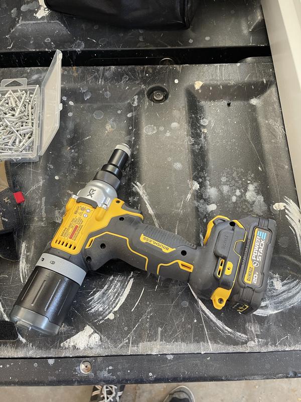 DEWALT 20V 1-4/In Rivet Tool PS DCF414GE2 at Lowes.com