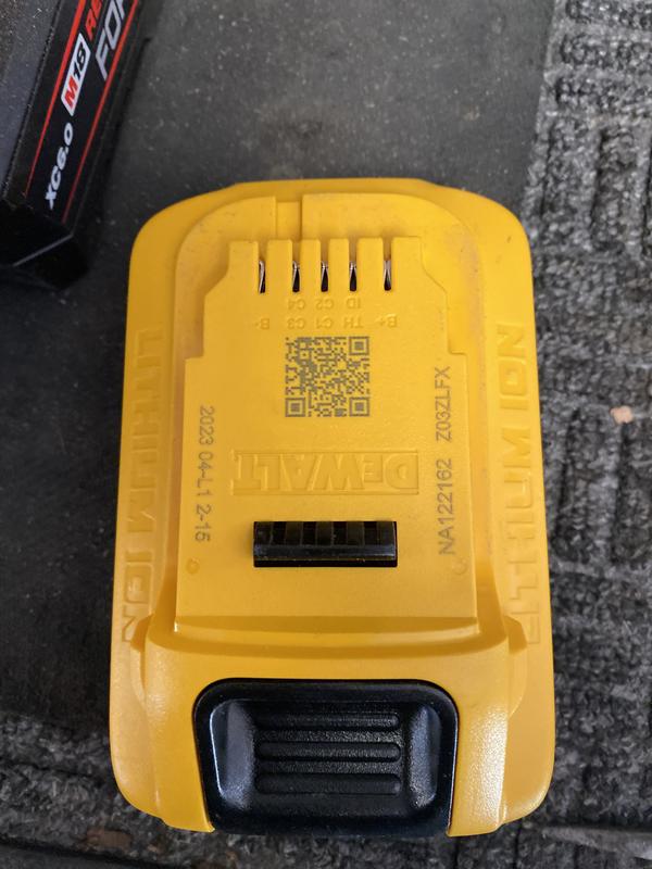 DEWALT 120-V Lithium-ion Battery Charger DCB1104 at Lowes.com