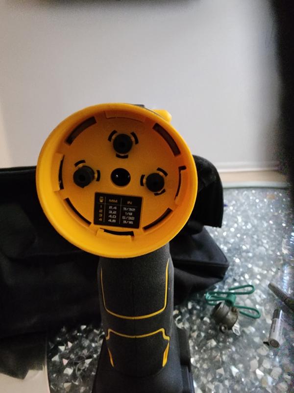 DEWALT 20V 3/16-In Rivet Tool 2.0AH DCF403D1 at Lowes.com