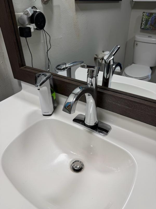 Delta Lineax Matte Black 4-in centerset 1-handle WaterSense Mid-arc ...