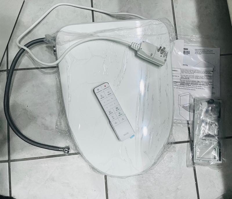 Delta Refresh Ultimate Electric Plastic White Elongated Slow Close ...